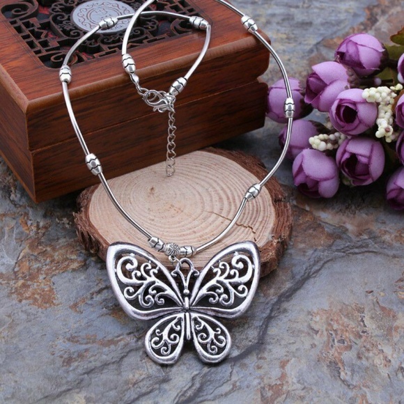 Jewelry | Butterfly Necklace | Poshmark
